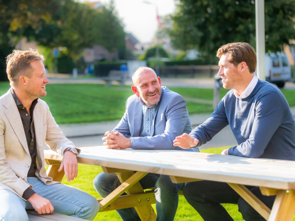 Over ons - Critical Minds