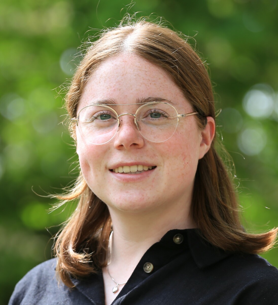 Esmee - Critical Minds