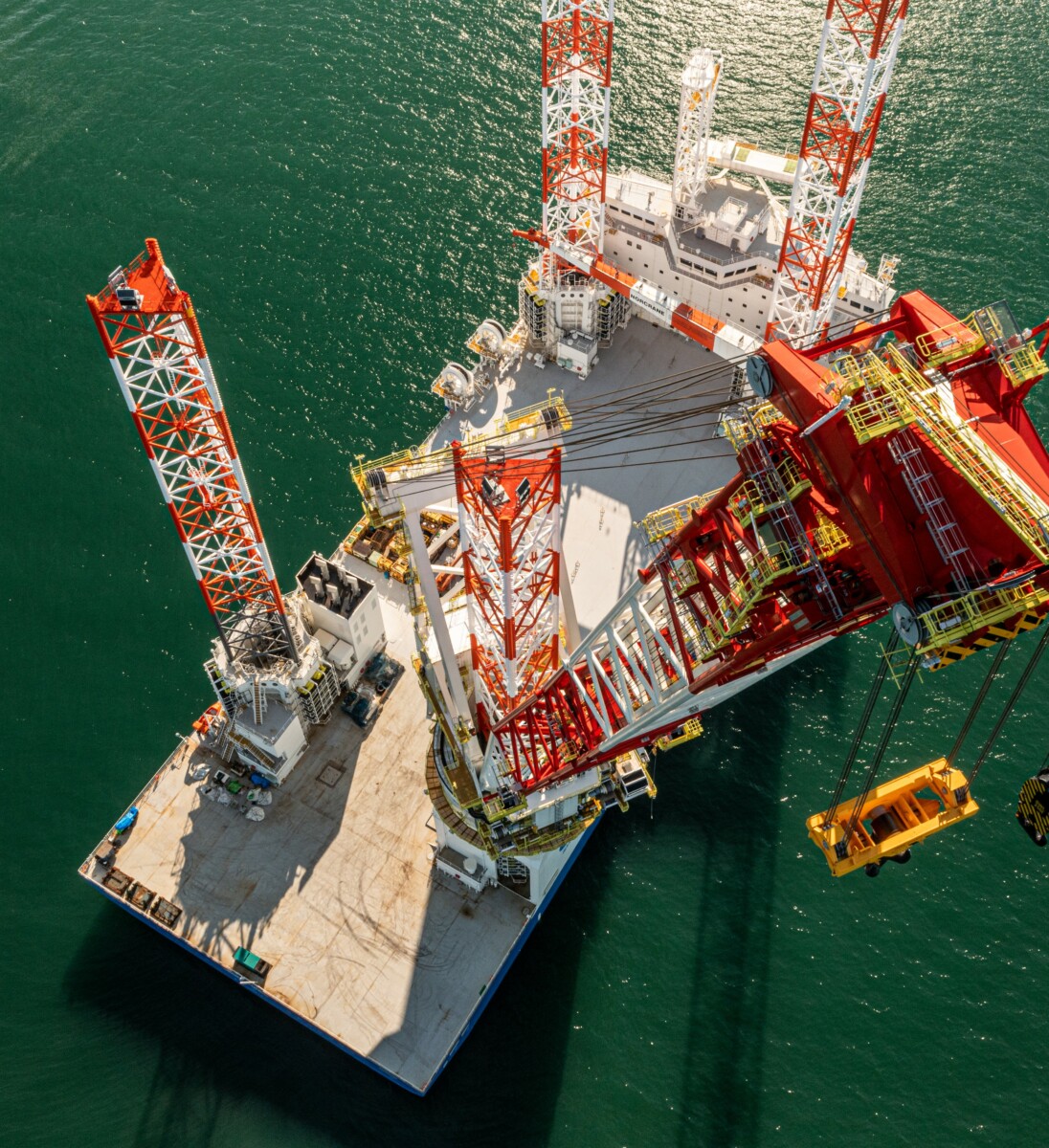 GustoMSC - Critical Minds